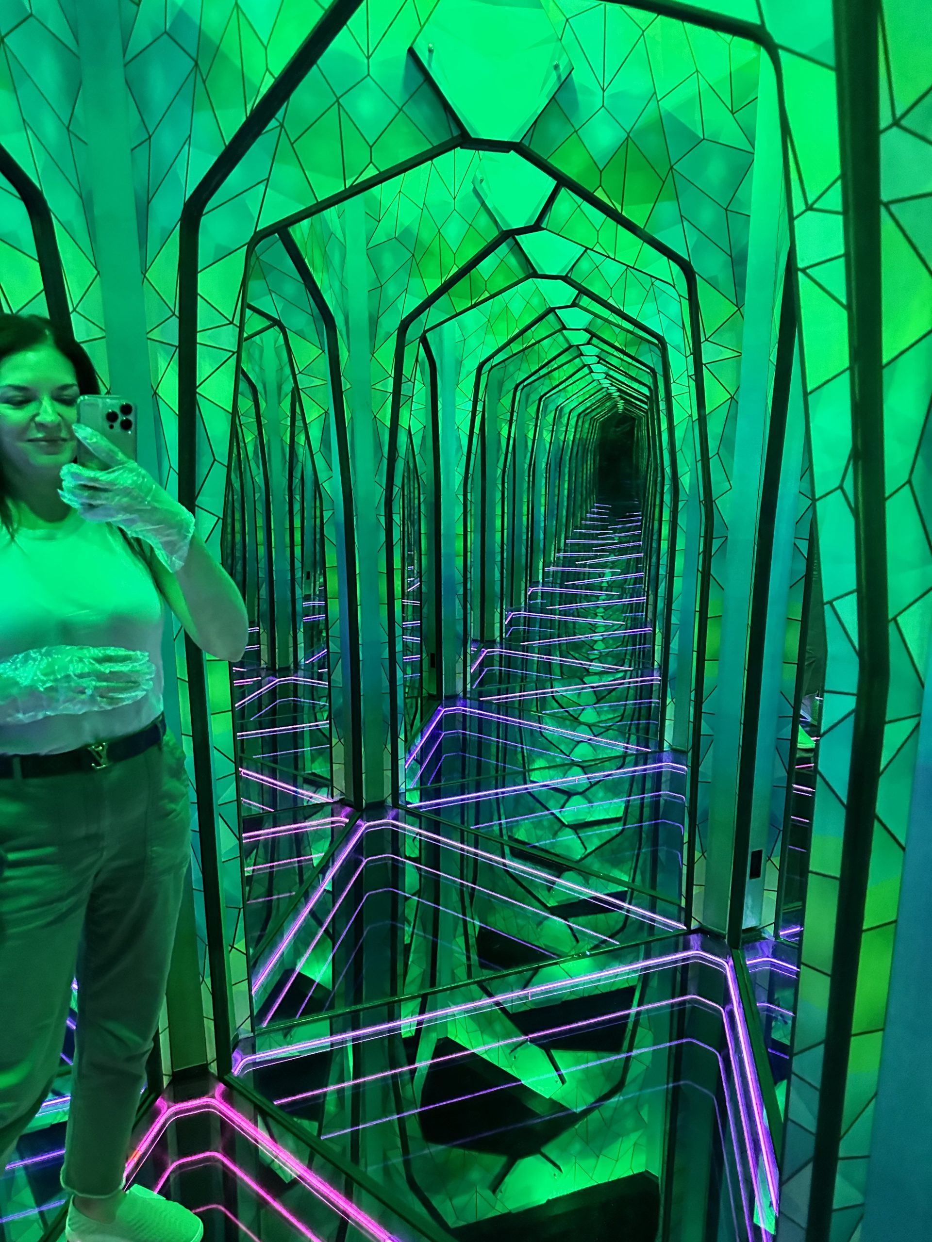 Mirror Maze Ripleys Ripley's Marvelous Mirror Maze Gatlinburg